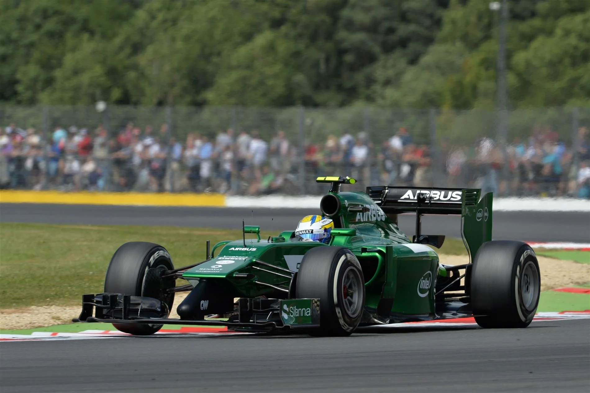 Albers departs role as Caterham team principal