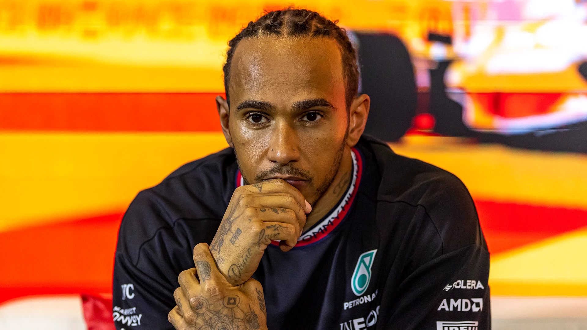 Hamilton offers fresh Mercedes contract update as he prepares for ...