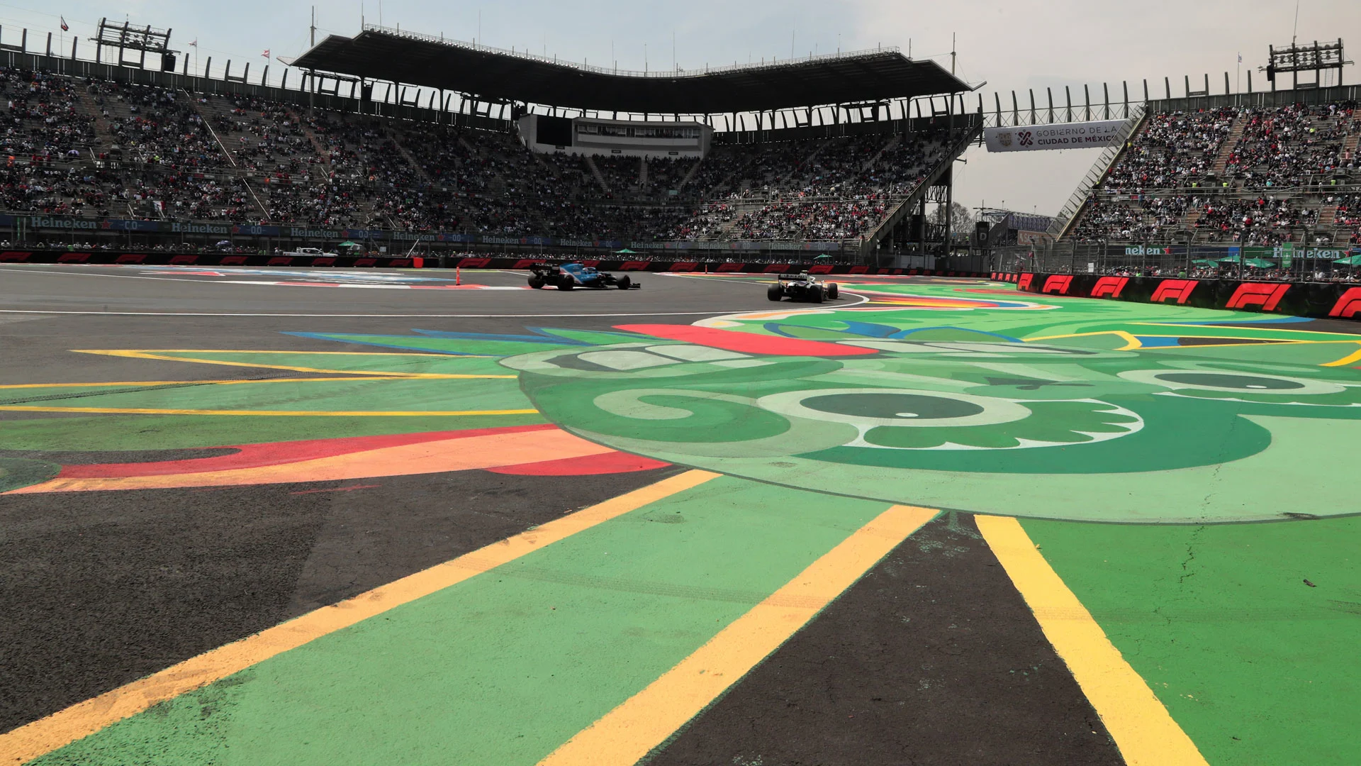 Formula 1 to race in Mexico City until 2025 | Formula 1®