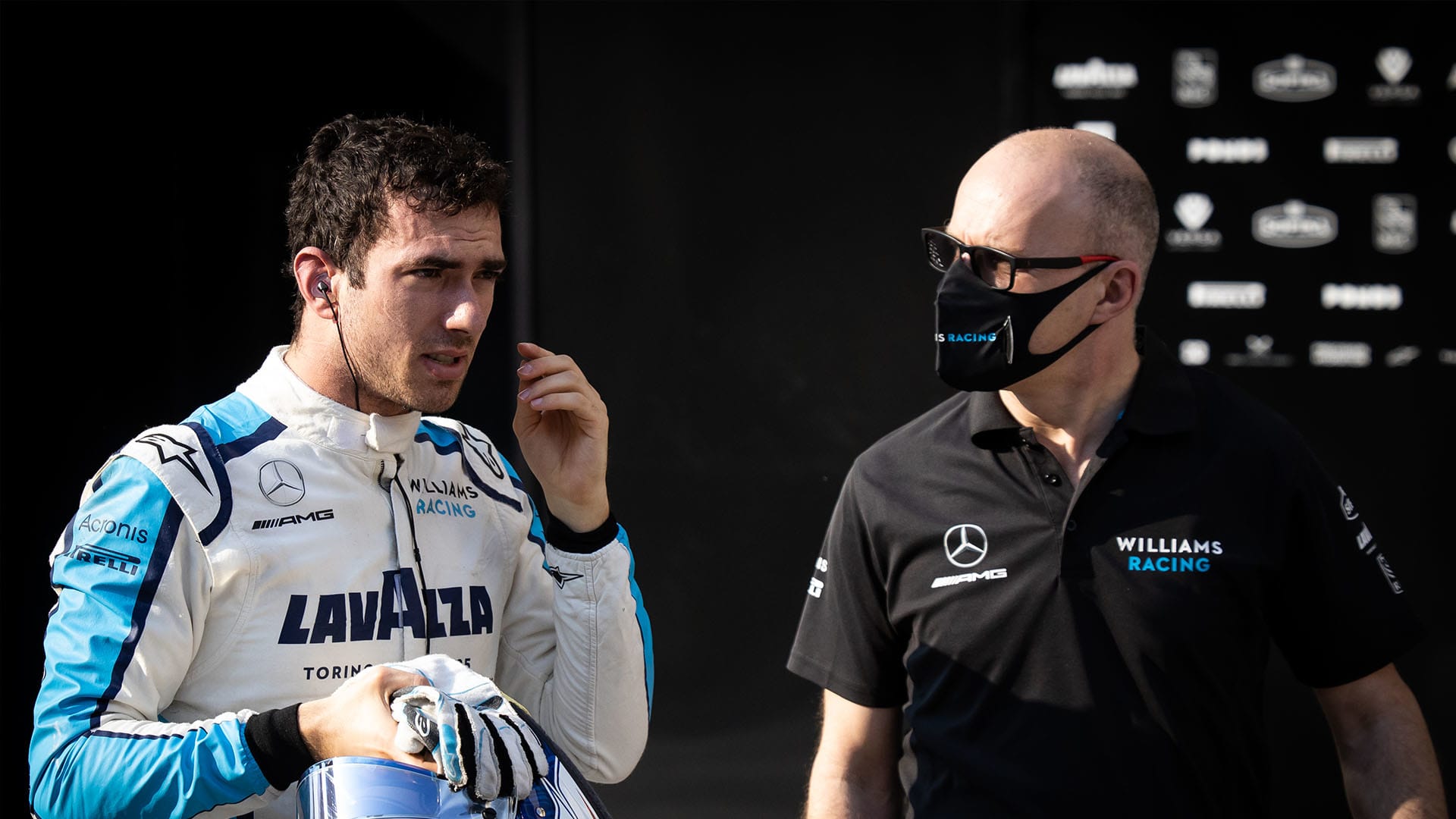 Williams drivers thank outgoing Team Principal Simon Roberts as Jost ...