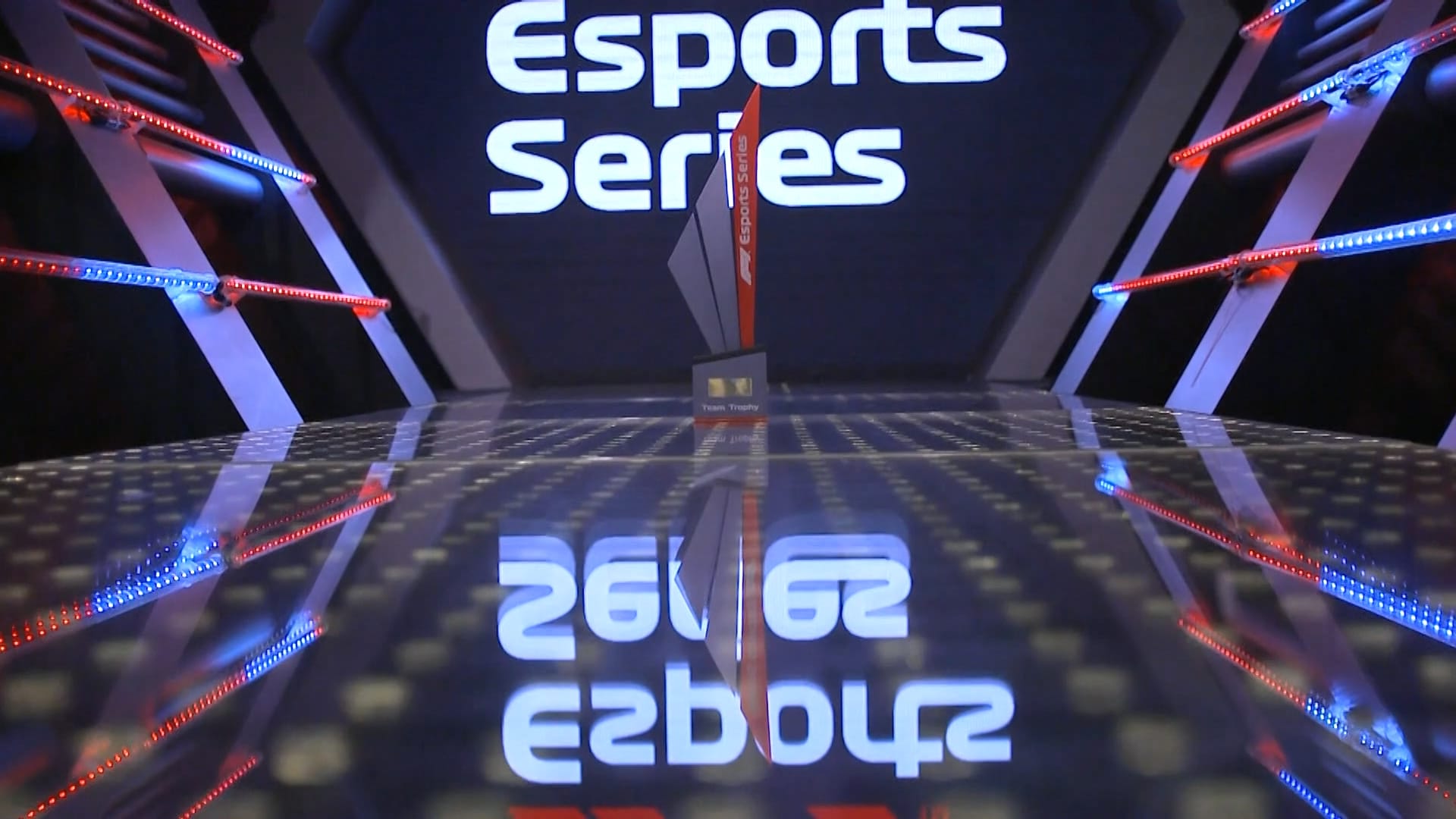 Mercedes leads F1 New Balance Esports Pro Series | Formula 1®