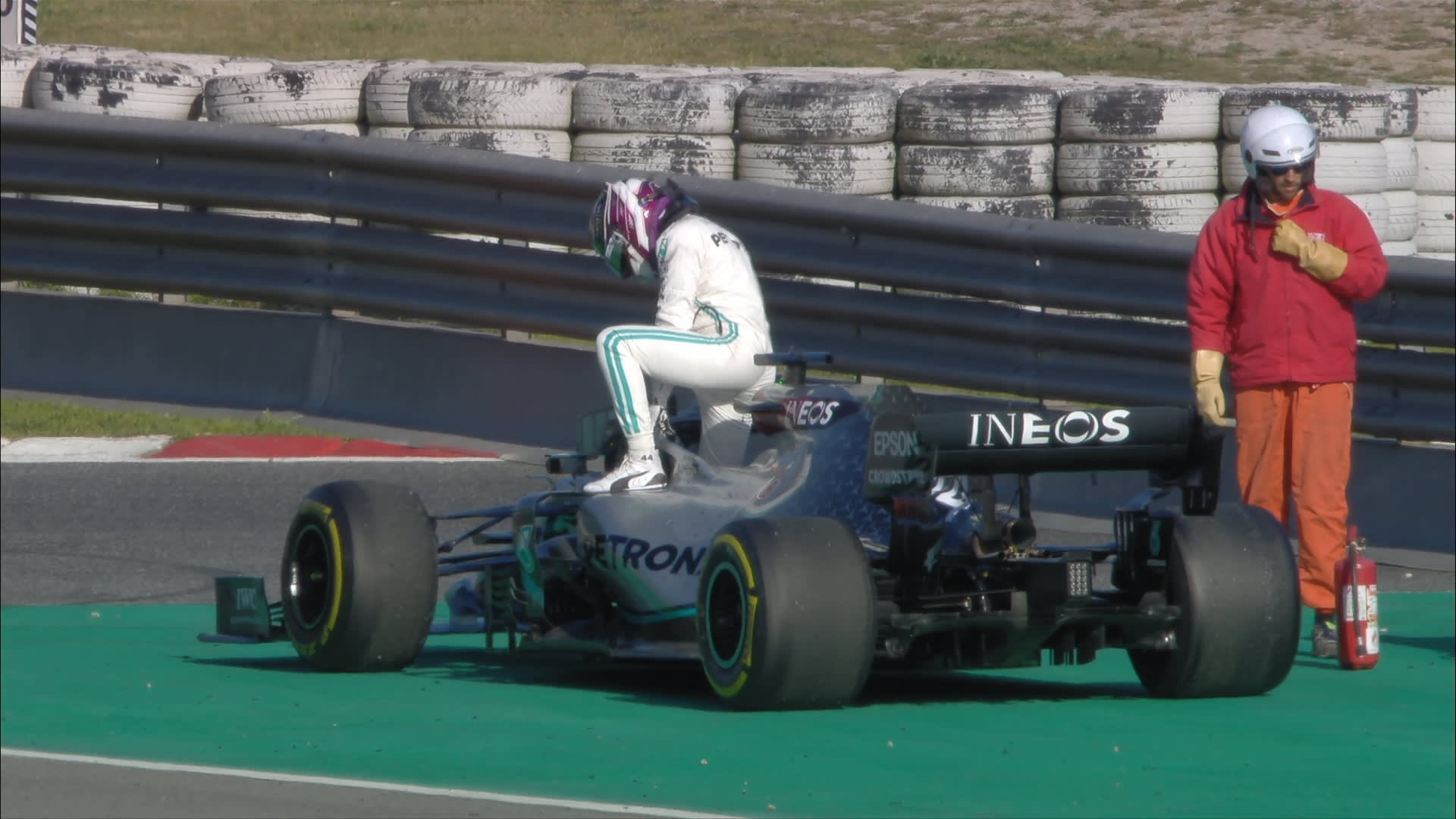 Lewis Hamilton suffers testing breakdown that ends Mercedes running ...