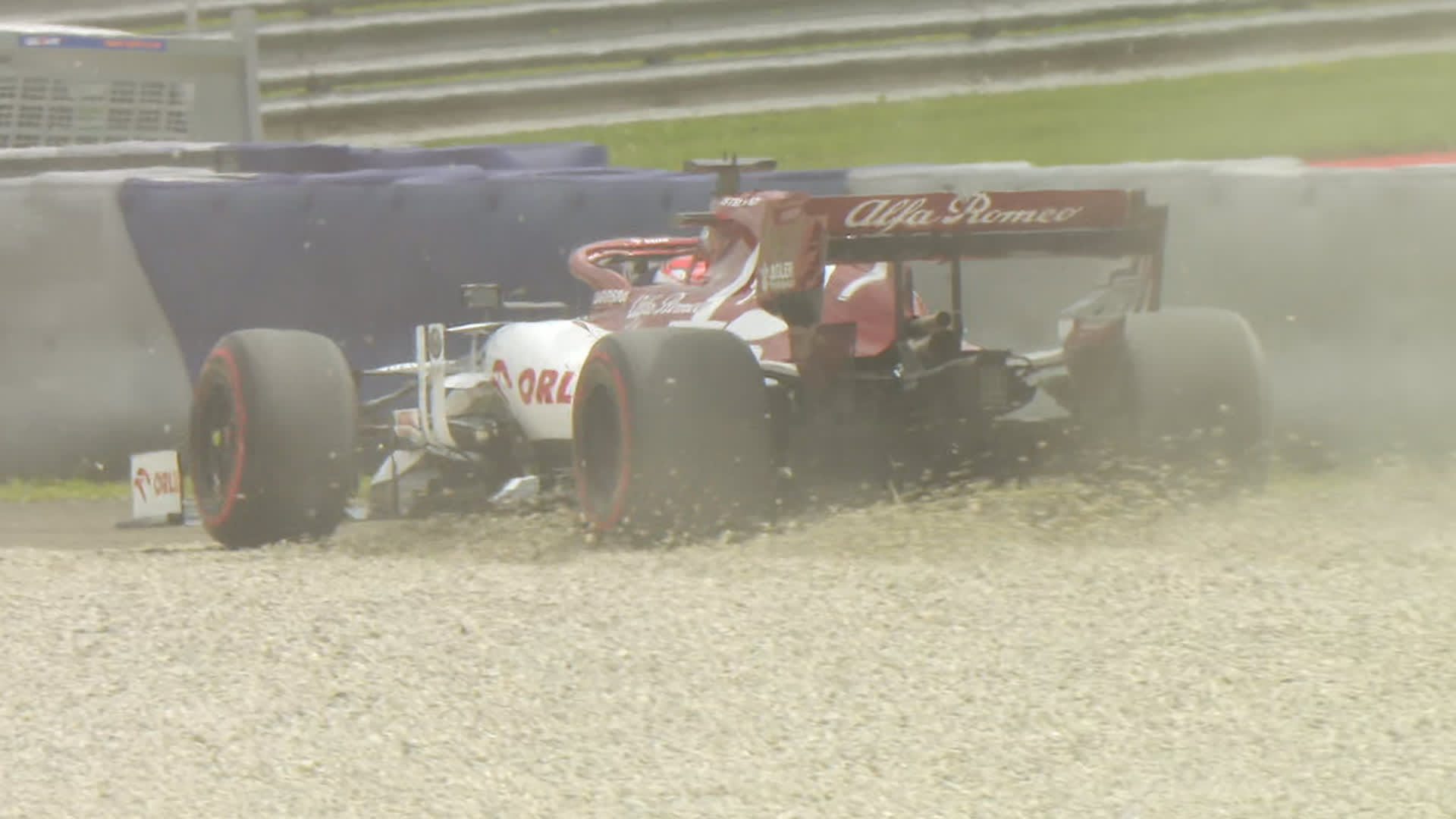 WATCH: Raikkonen 'rallies' through Austrian gravel trap in FP2 | Formula 1®