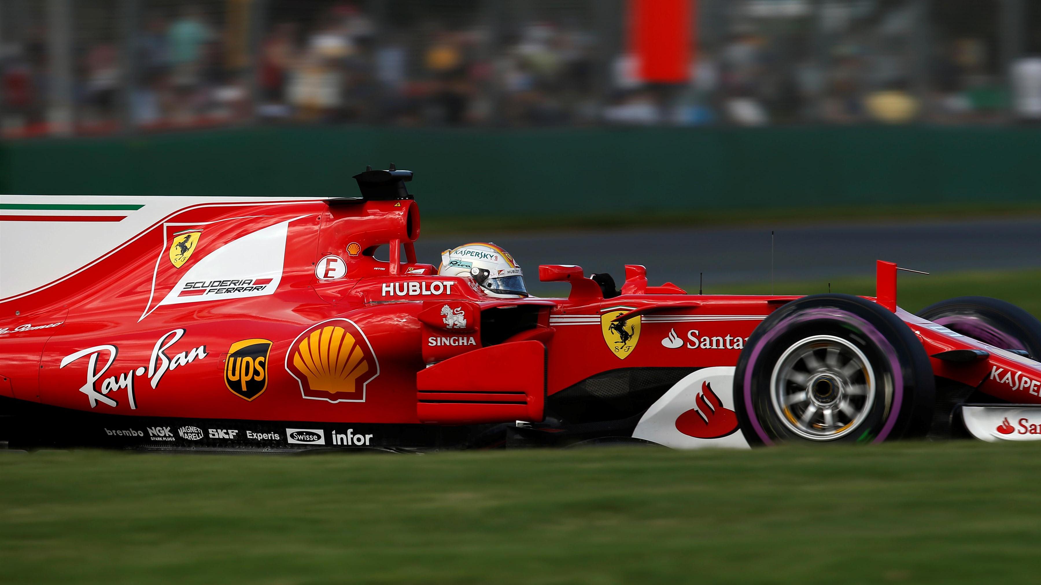 FP3 - Vettel and Ferrari seize the advantage