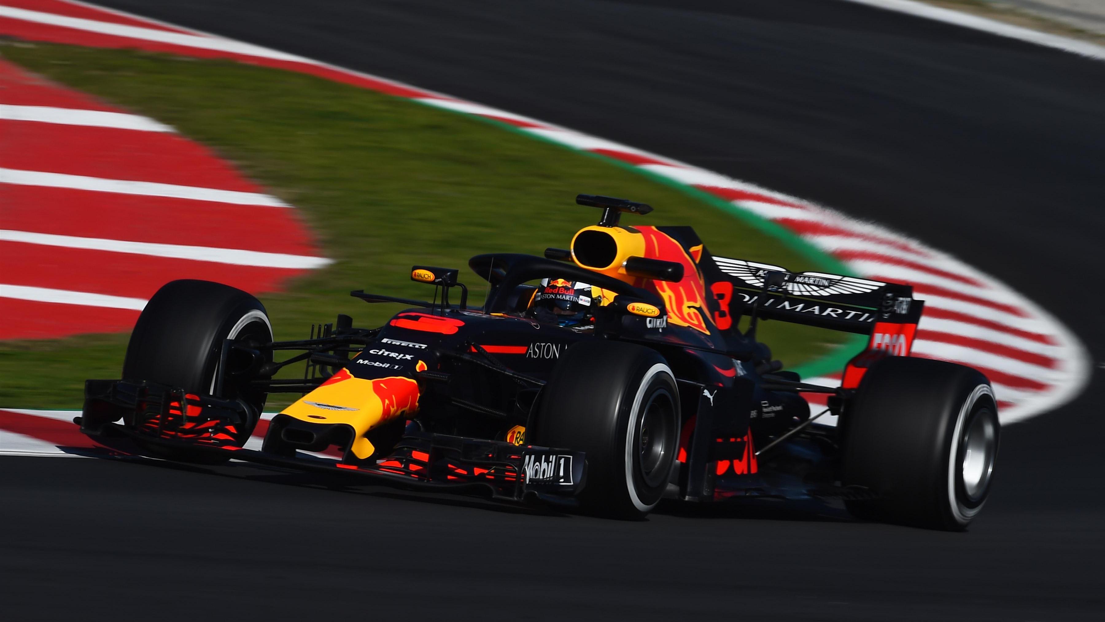 Ricciardo puts Red Bull top on Day 2 in Spain