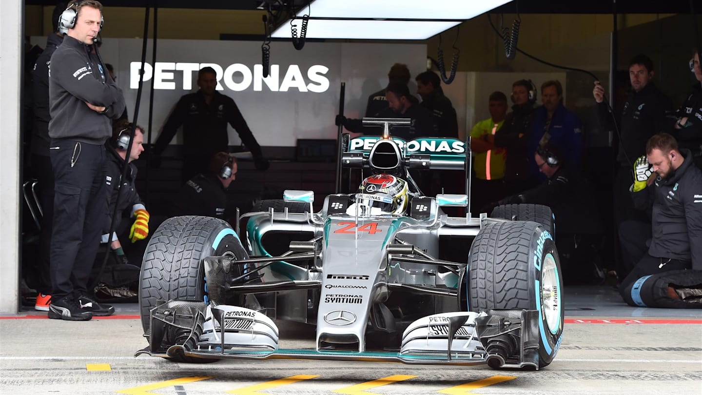 Wehrlein fastest as rain delays first day of testing in Austria