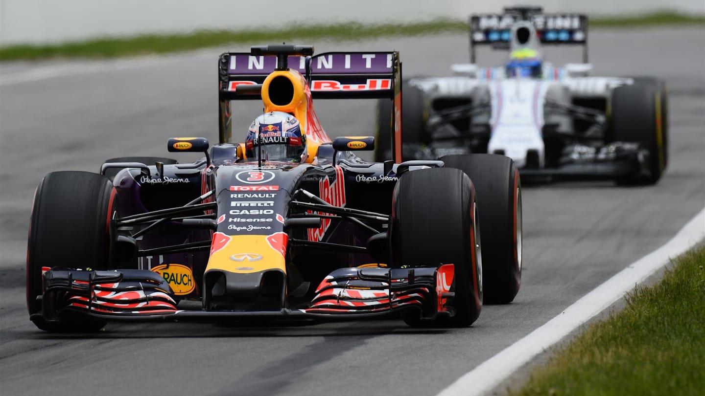 Ricciardo mystified by Red Bull's plight