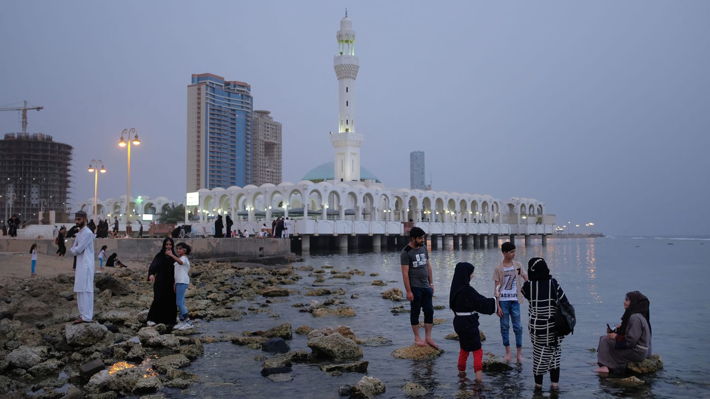 DESTINATION GUIDE: What fans can eat, see and do when they visit Jeddah ...