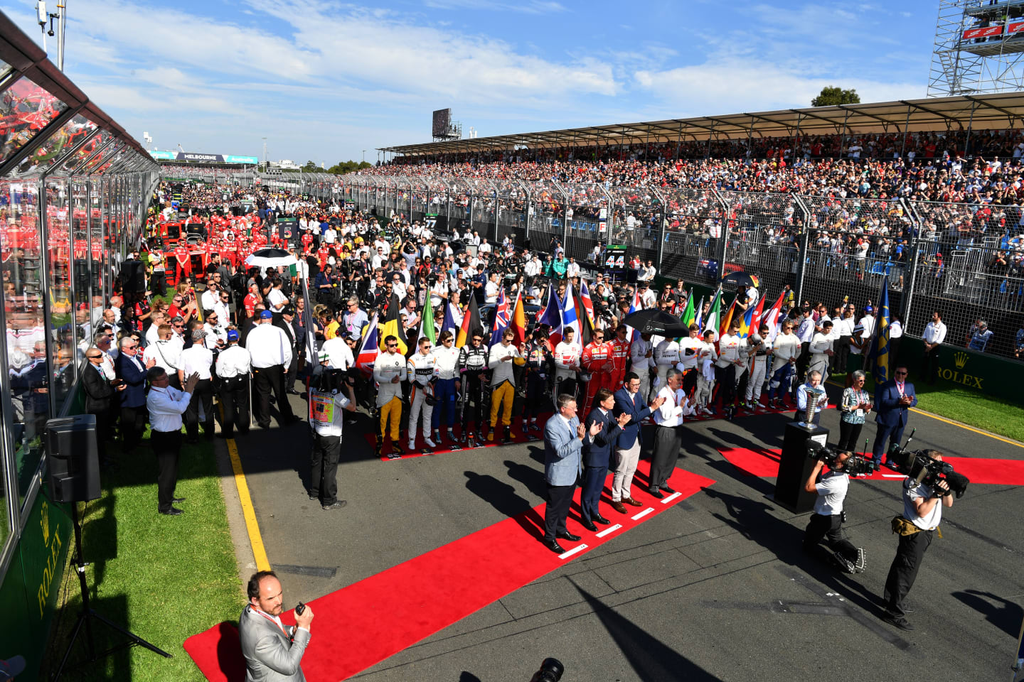 Formula 1 to stop using grid girls