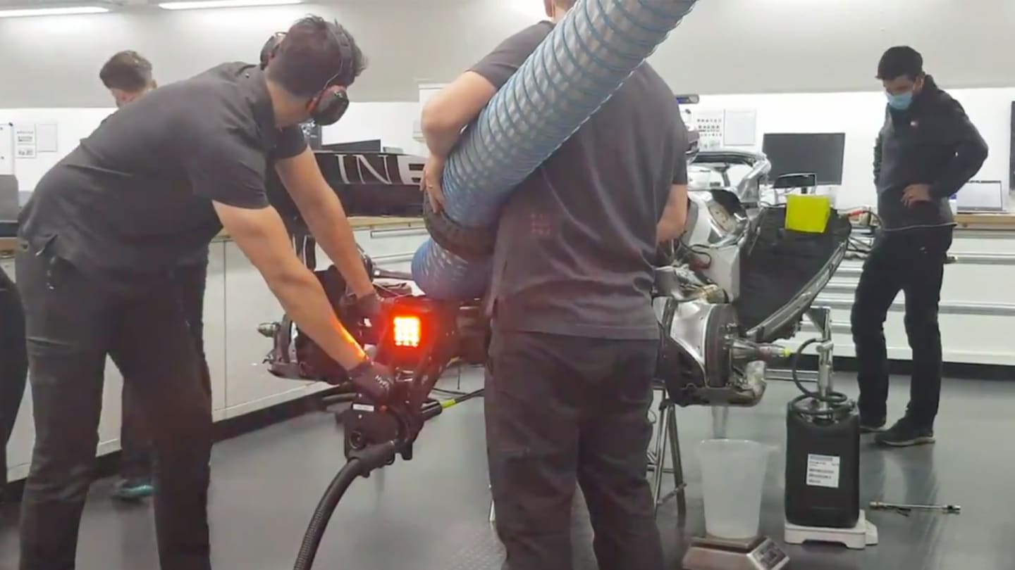 Mercedes fire up W09 engine ahead of 'pre-season' Silverstone test ...