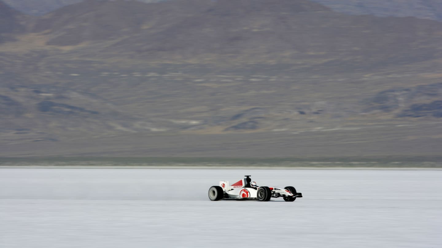 The long read: Chasing 400km/h in the world’s fastest F1 car