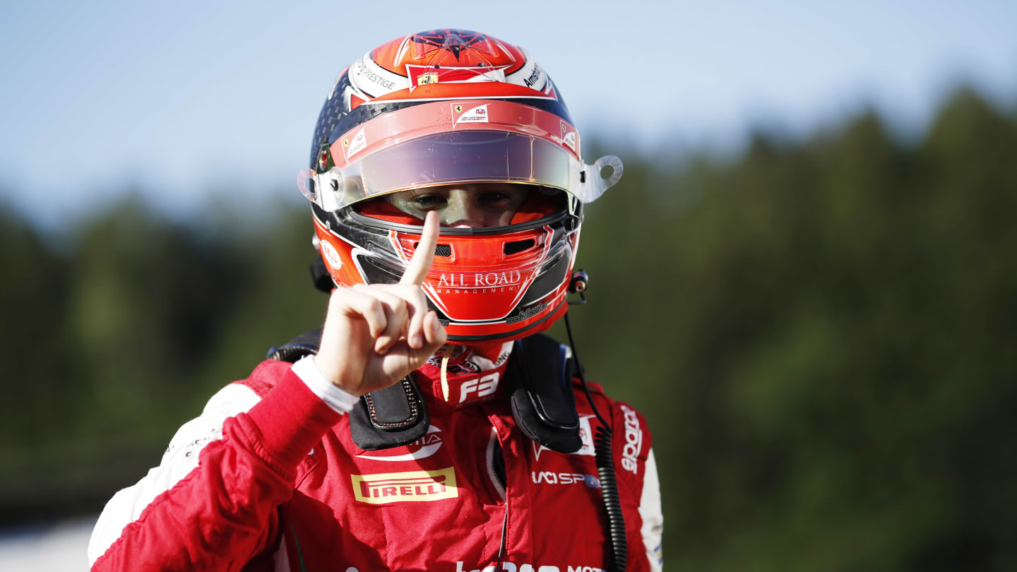FORMULA 3: Armstrong captures maiden F3 pole