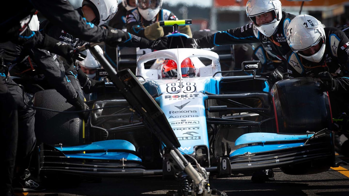 F1 pit stops explained: Gone in 1.88s - Putting together the perfect F1 ...