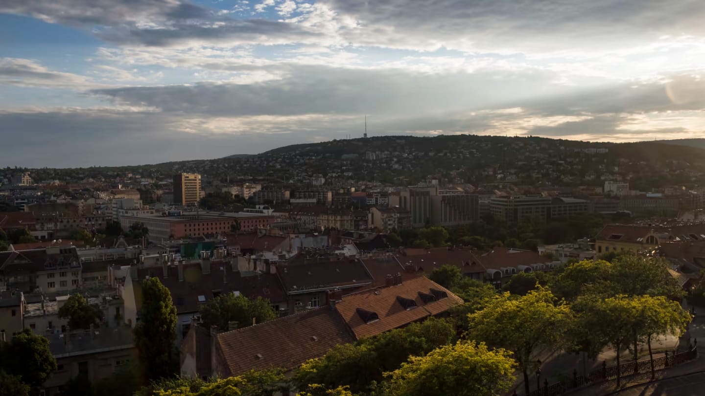 DESTINATION GUIDE: What fans can eat, see and do when they visit ...