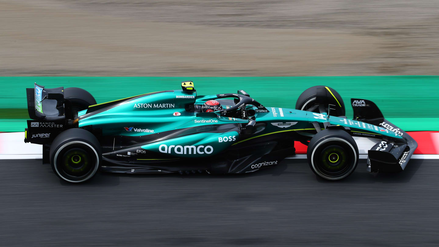 Fernando Alonso signs new deal with Aston Martin to end speculation ...