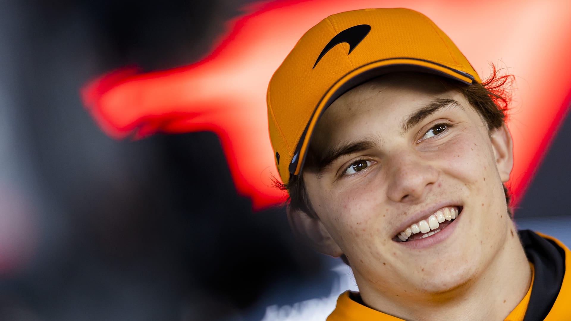 Piastri reacts to his mum becoming a social media sensation amid F1 ...