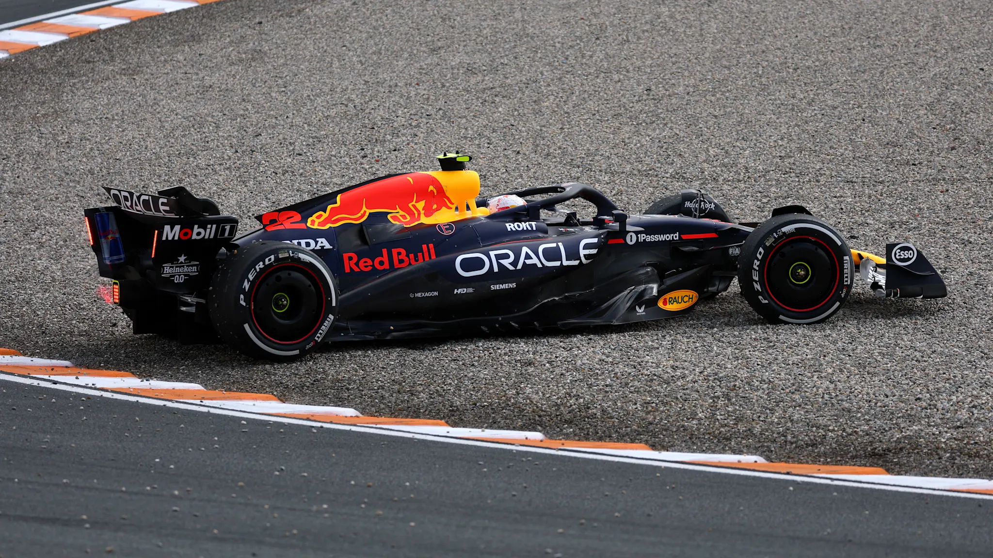 LIVE COVERAGE – First Practice in the Netherlands