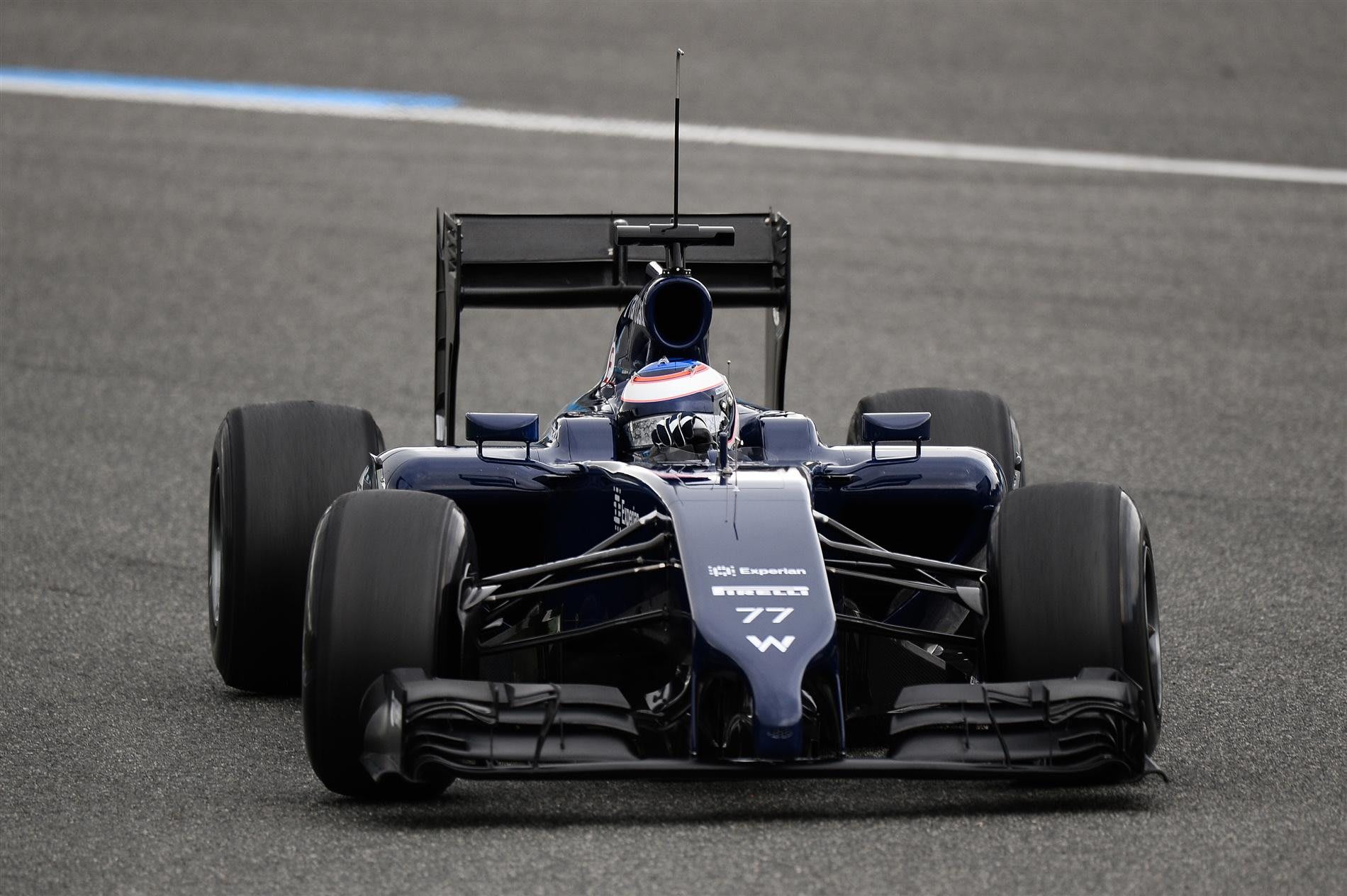 Bottas debuts new Williams car in Spain