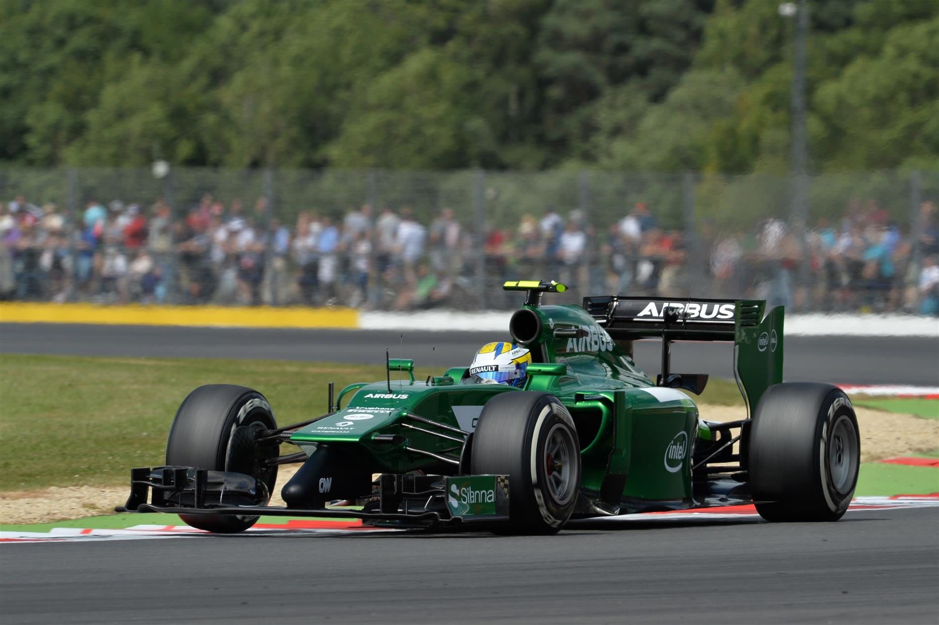 Albers departs role as Caterham team principal